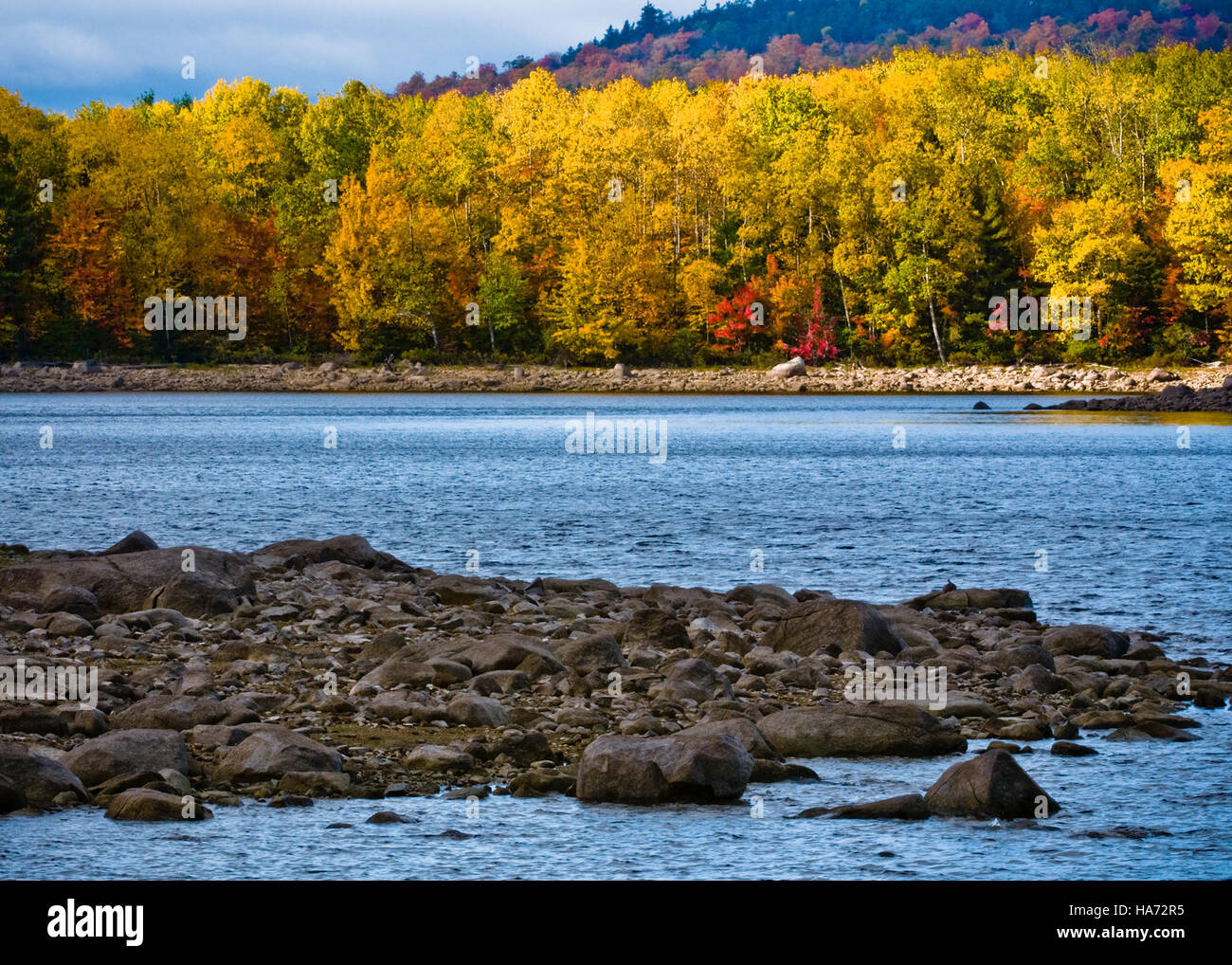 This image showcases the stunning fall colors in Maine's White Mountain ...