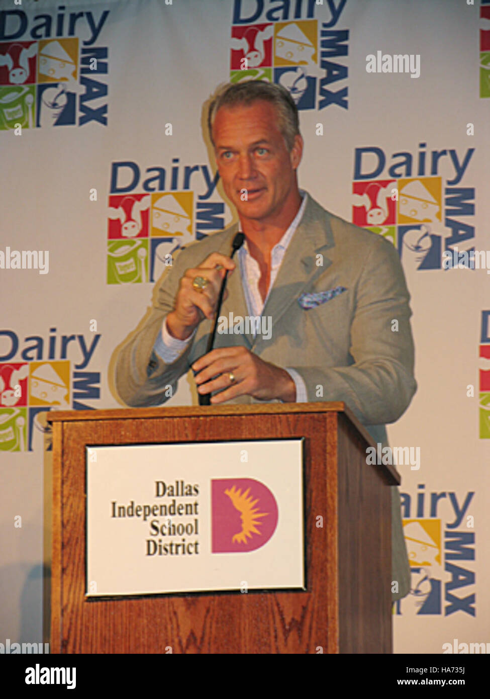 Daryl 'Moose' Johnston, a former professional football player, is ...