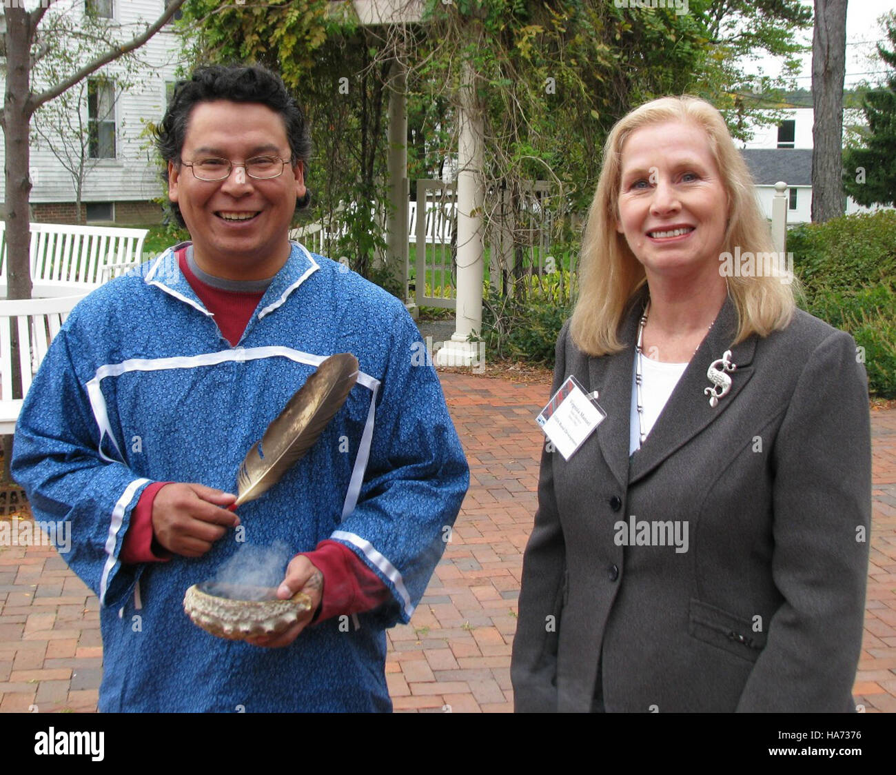 Native smudging ceremony hi-res stock photography and images - Alamy