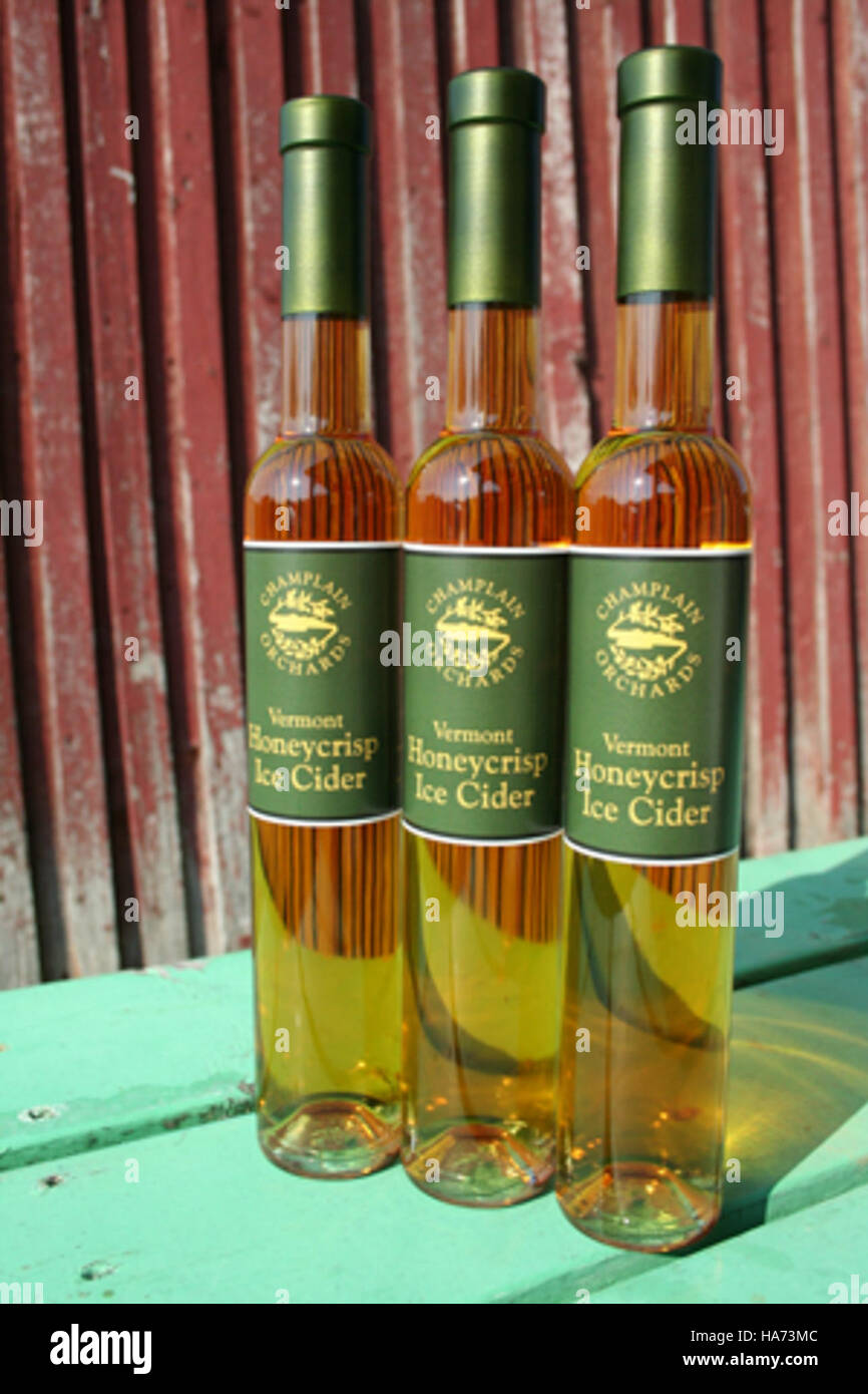 Ice cider production hi-res stock photography and images - Alamy