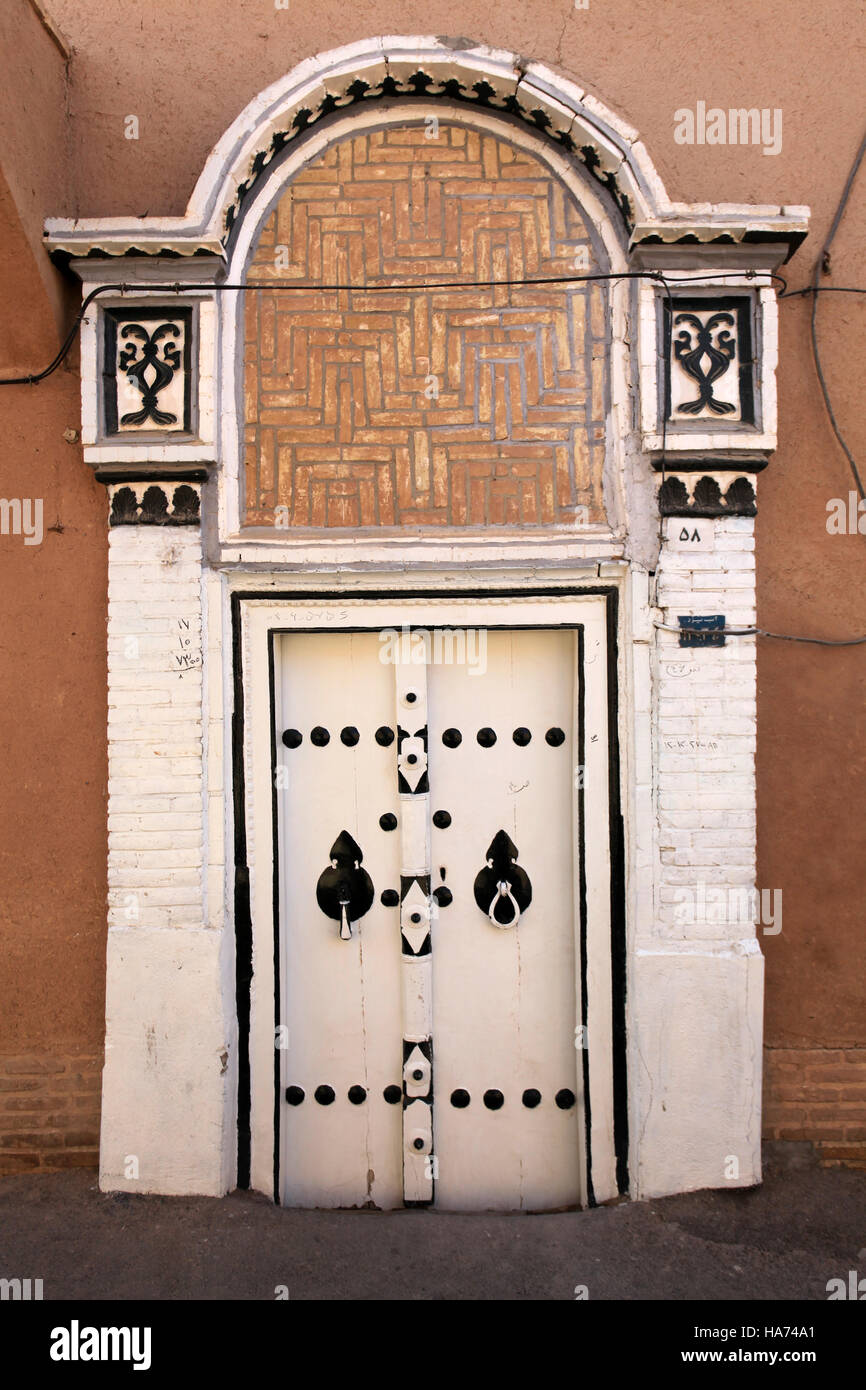 Iran door hi-res stock photography and images - Alamy