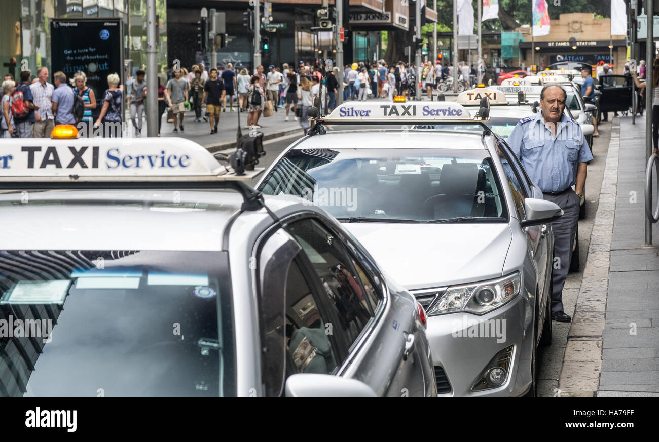 Sydney taxi cab hi-res stock photography and images - Alamy