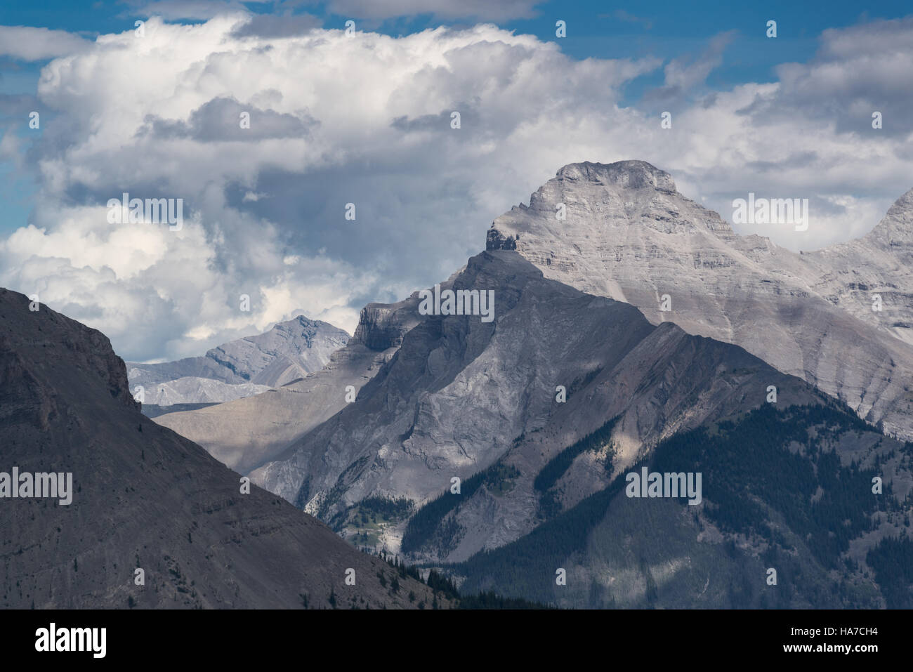 Rocky Cascade Mountain Stock Photo - Alamy