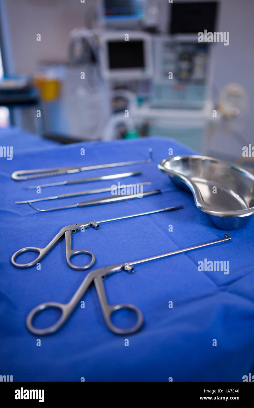 Operation tools hi-res stock photography and images - Alamy