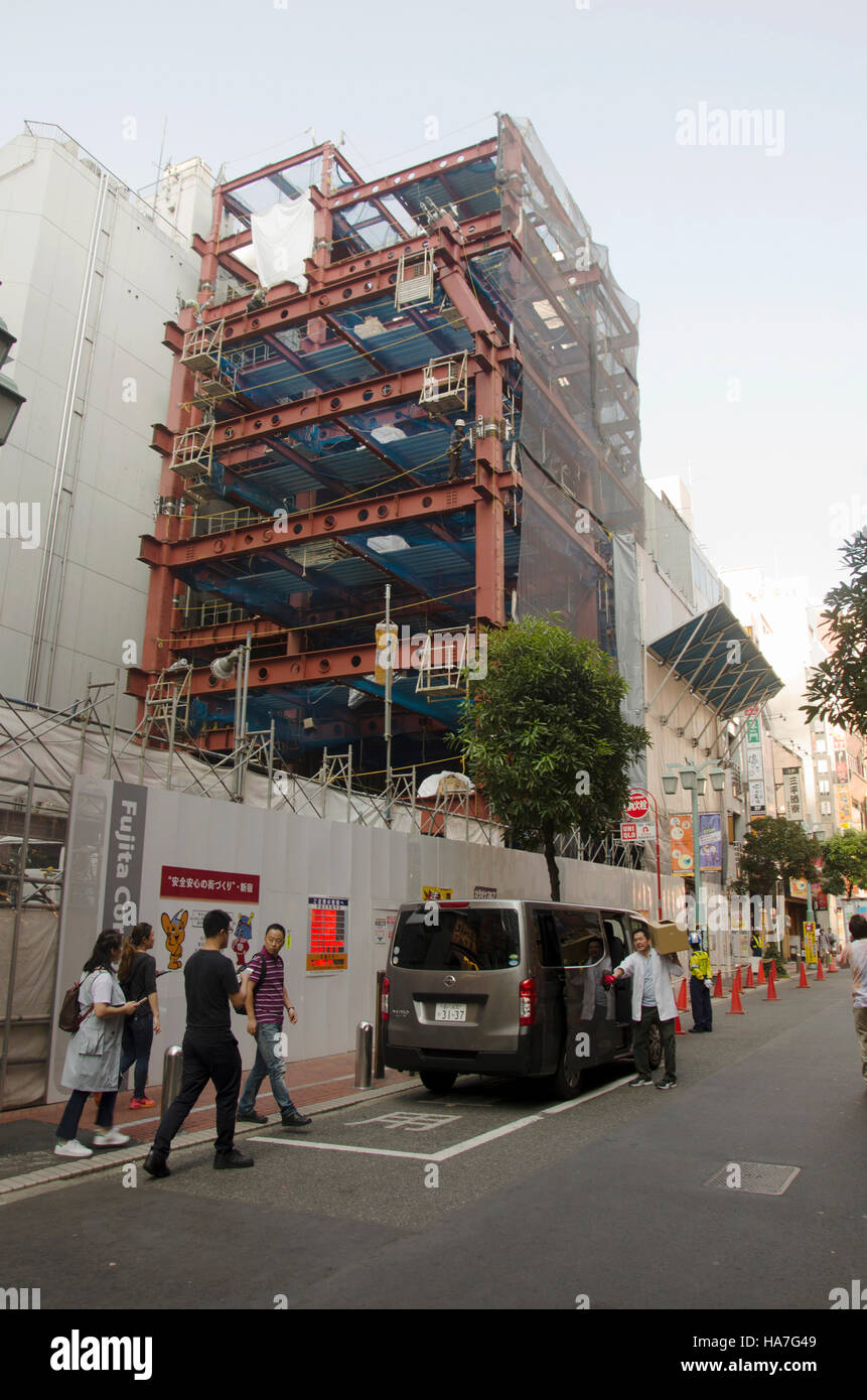 Japanese people working and build tower on construction site at ...