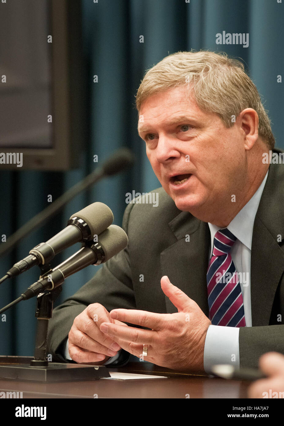 Secretary Tom Vilsack at a National Association of Farm Broadcasters ...
