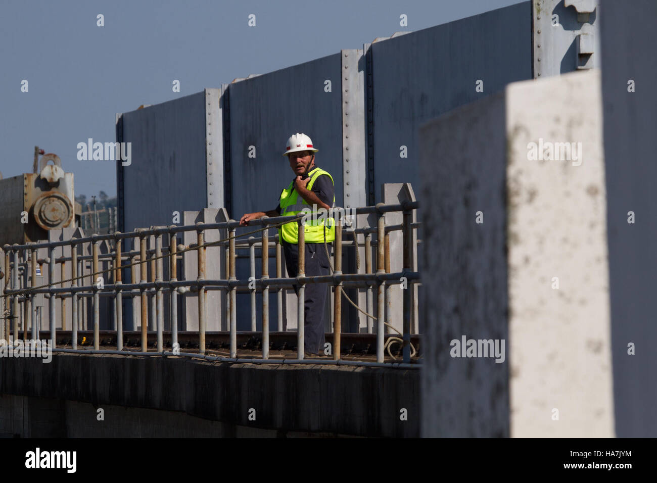 A project by the Army Corps of Engineers involving the Old River ...
