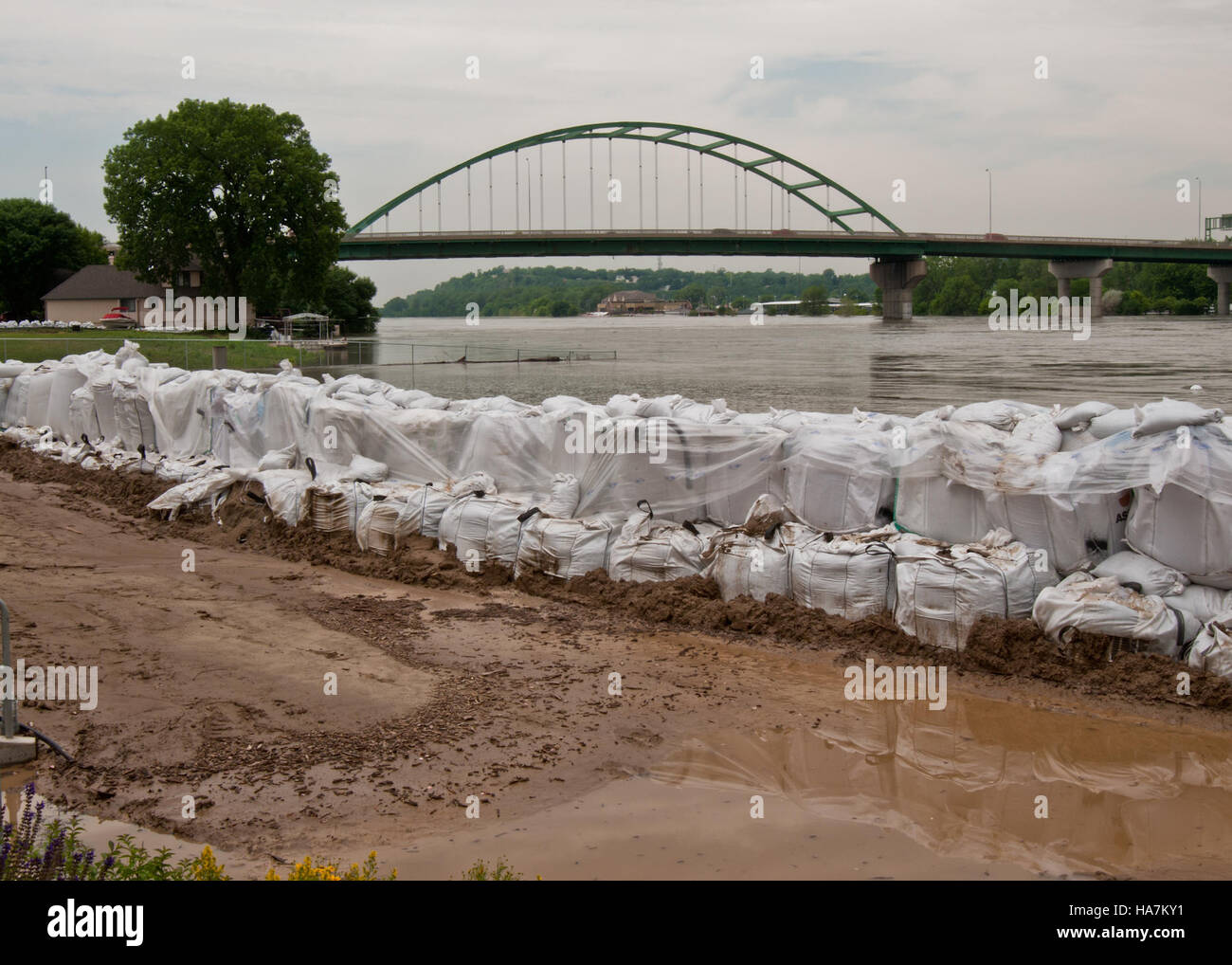A USDA photo depicting the Missouri River flood, capturing the ...