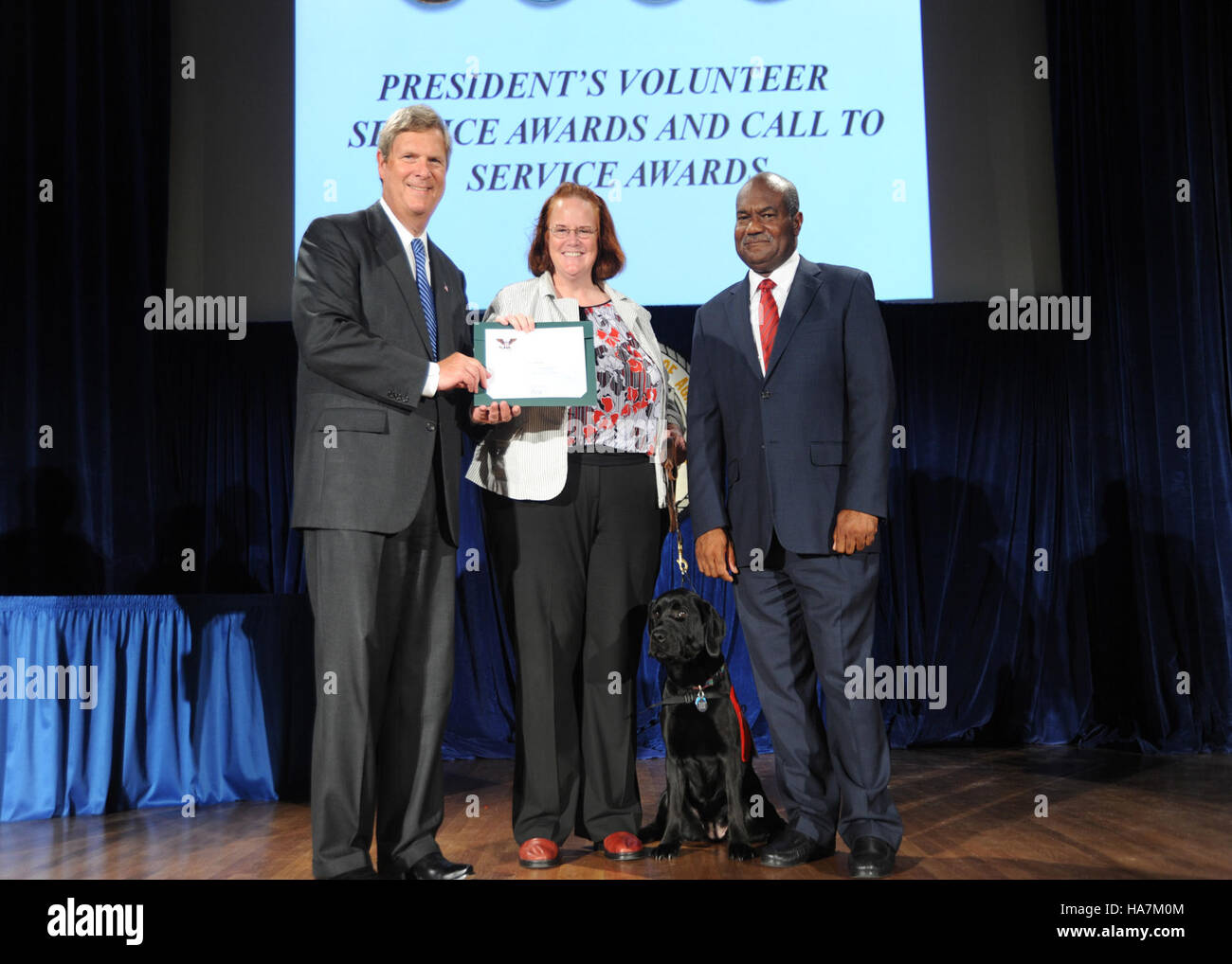 The 62nd Honor Award ceremony, featuring officials like Secretary ...