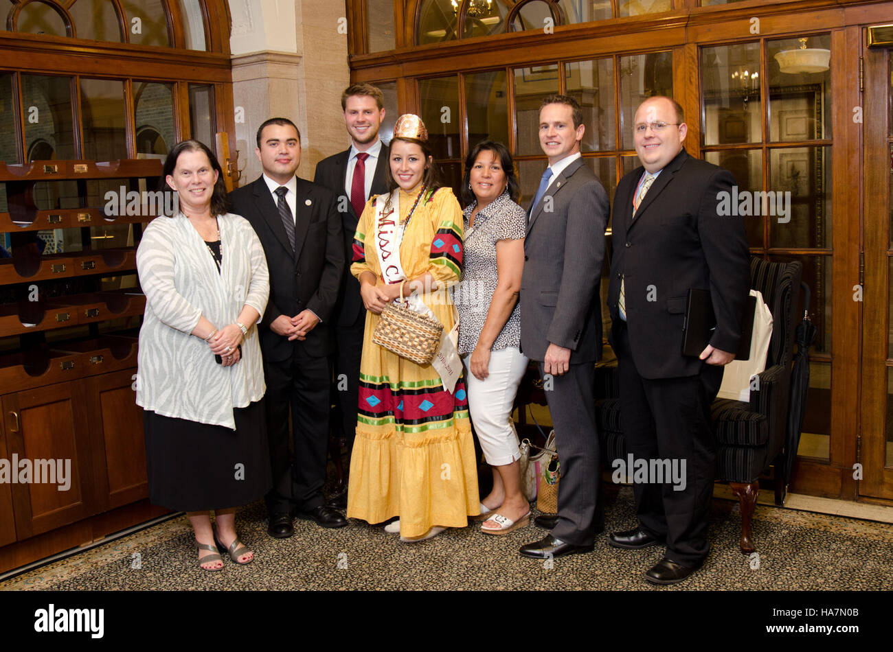 Secretary Tom Vilsack of the USDA meets with leaders from the Cherokee ...