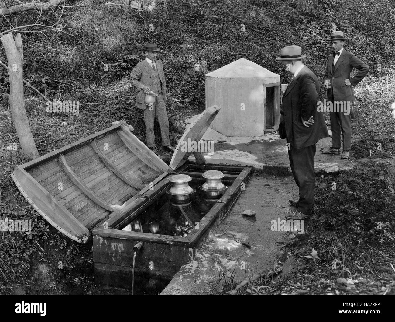 Environmental science funding Black and White Stock Photos & Images - Alamy
