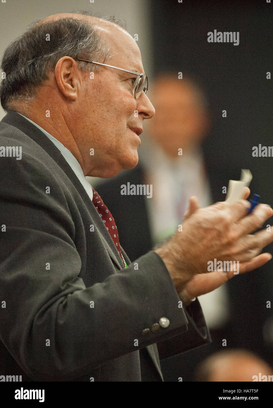 Bob Tabb, Deputy Commissioner of the USDA, meets with legislative ...