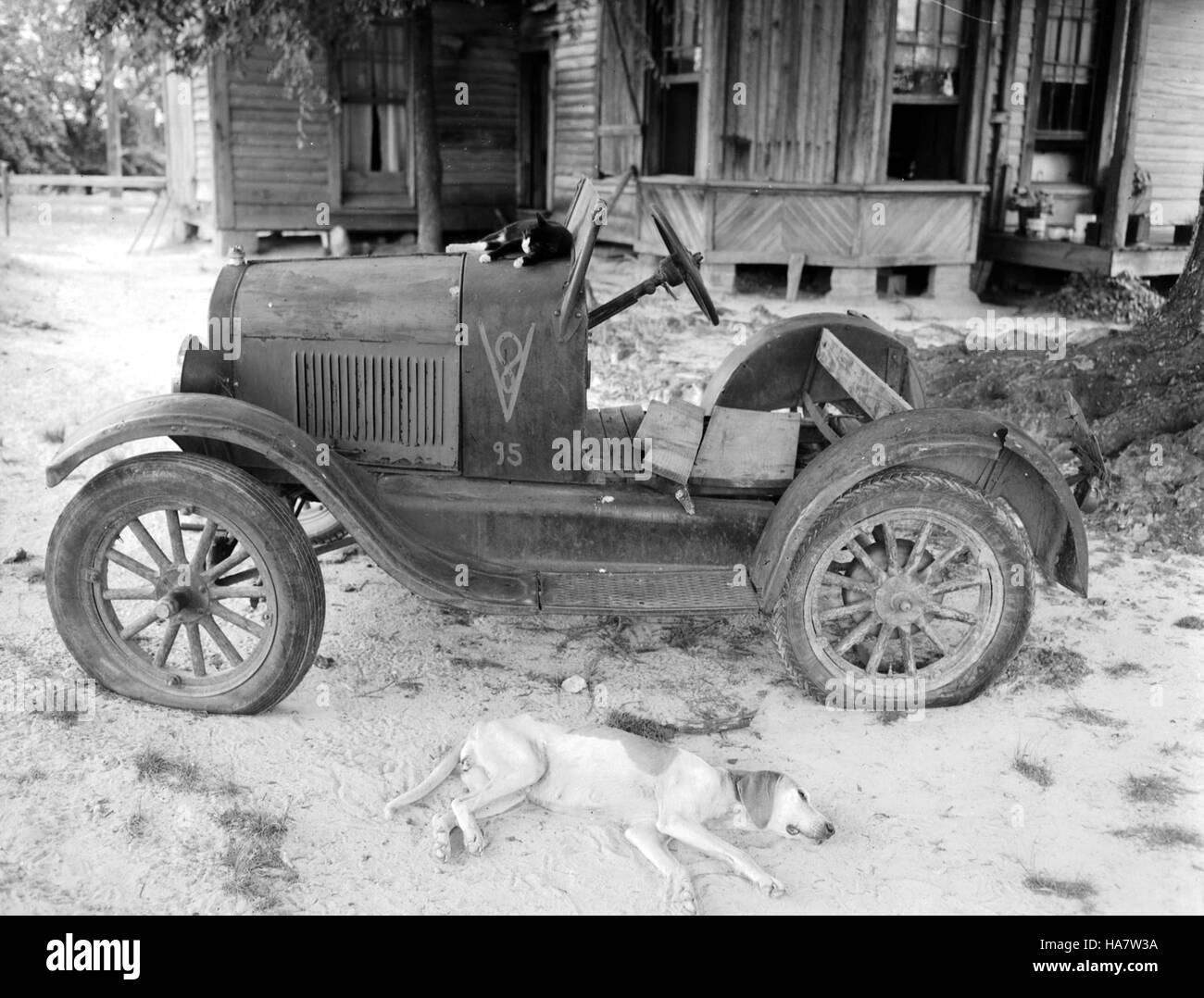 This image marks the 150th anniversary of the USDA, highlighting its ...