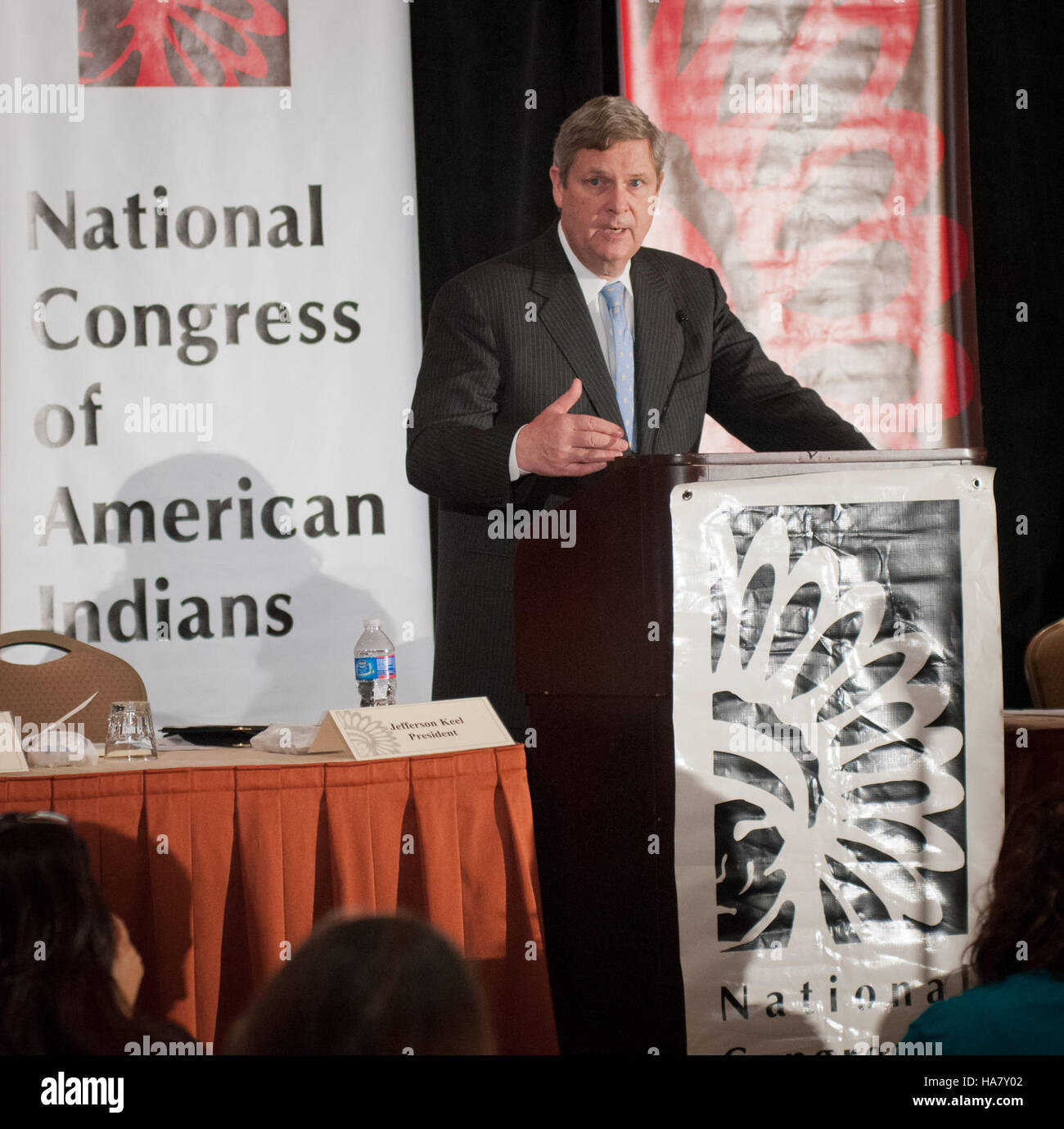 First Lady Janie Hipp participates in the 'Let's Move in Indian Country ...