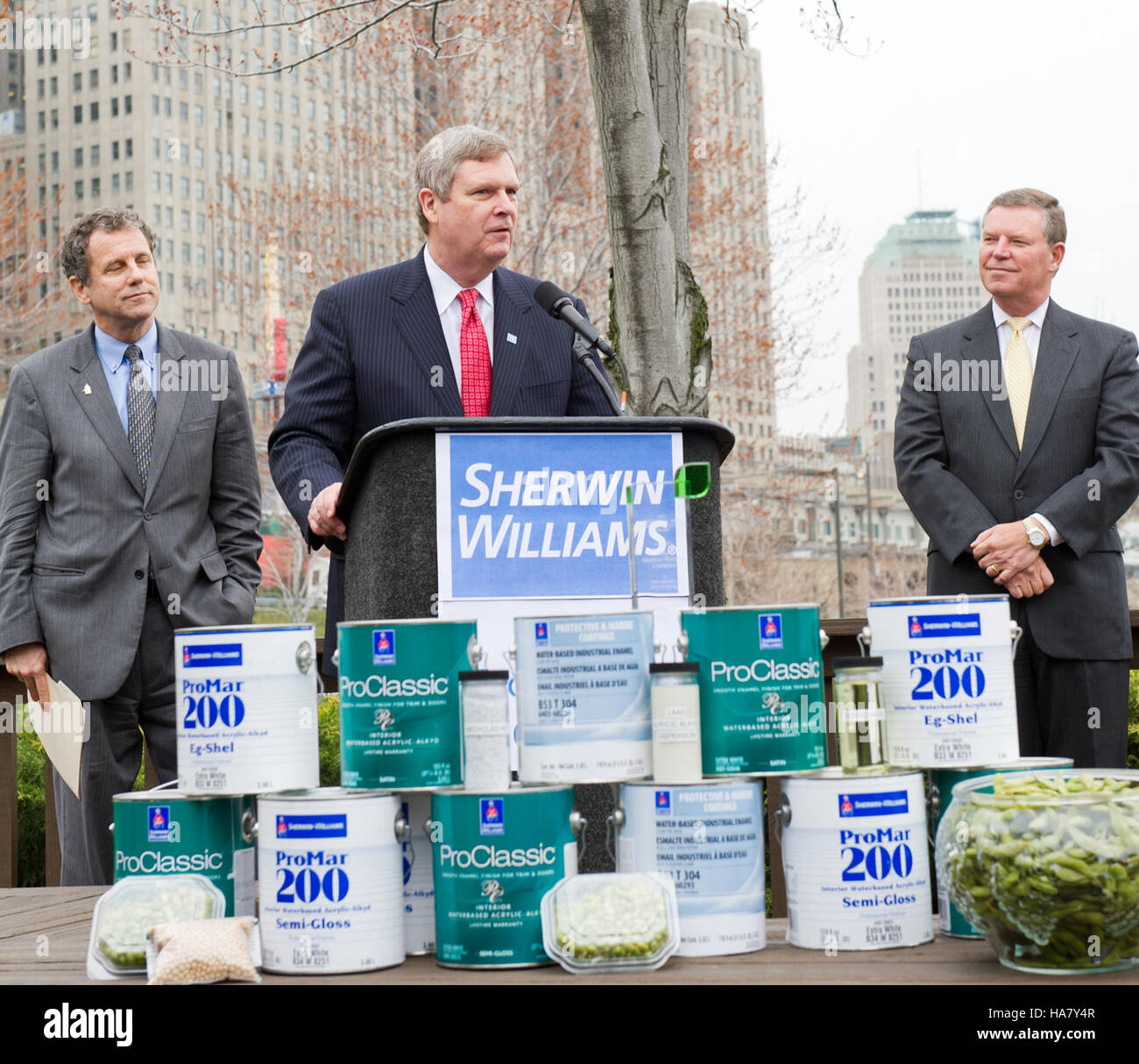 USDA Secretary Tom Vilsack discusses bio-based initiatives ...