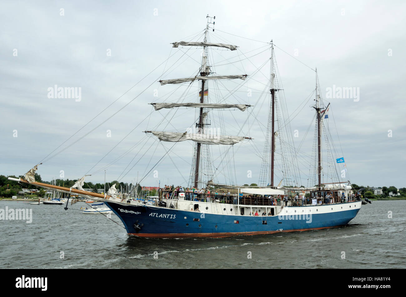 Sailing to atlantis hi-res stock photography and images - Alamy