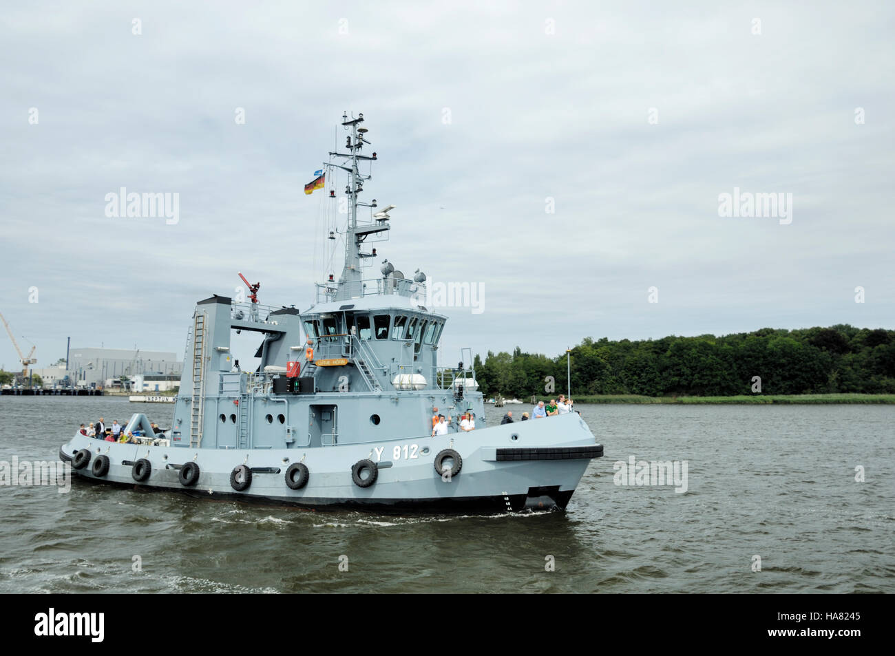 Hanse Sail festival, Rostock (Y812 Germnan navy harbour tugboat Stock ...