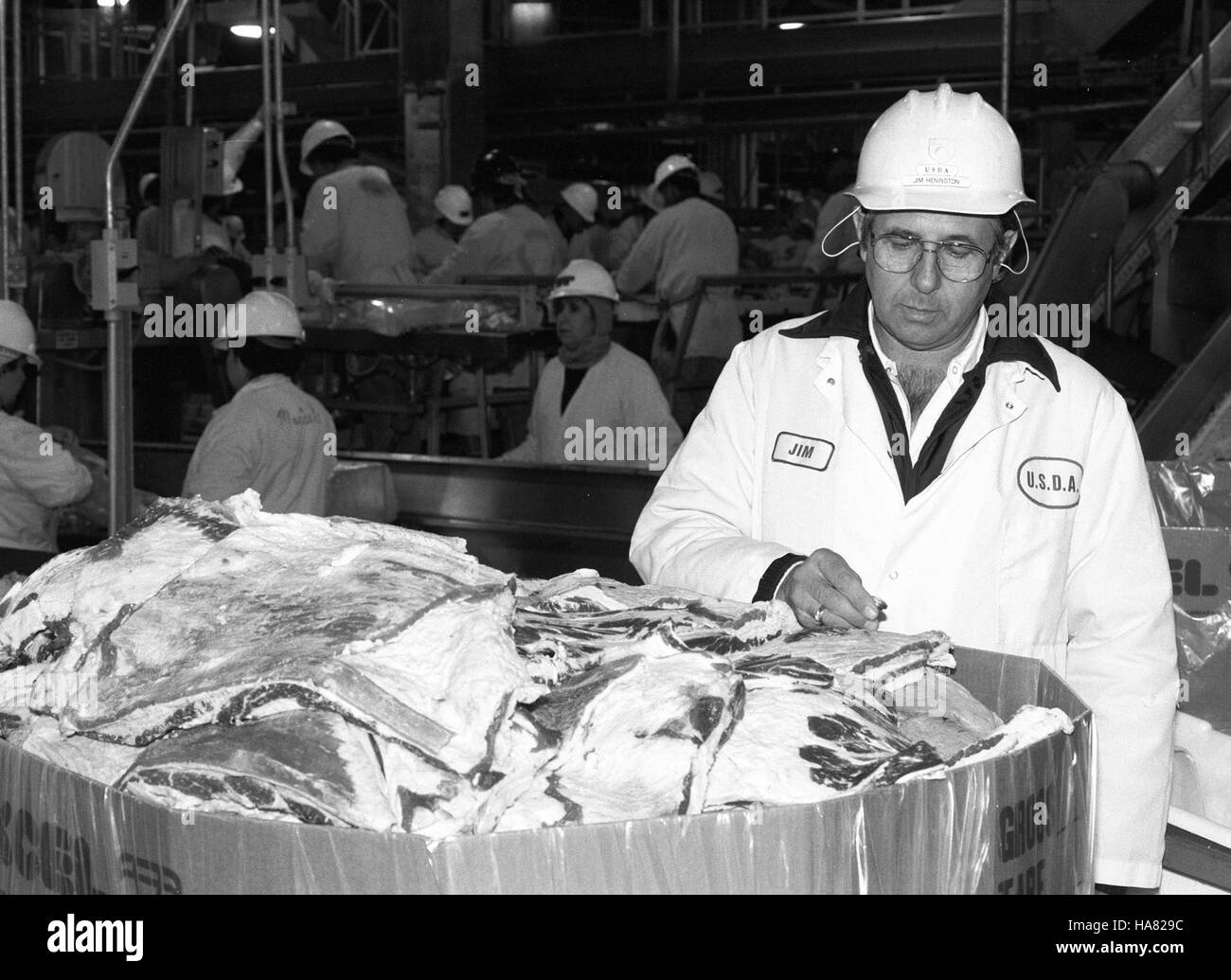 The USDA's Food Safety and Inspection Service (FSIS) ensures beef ...