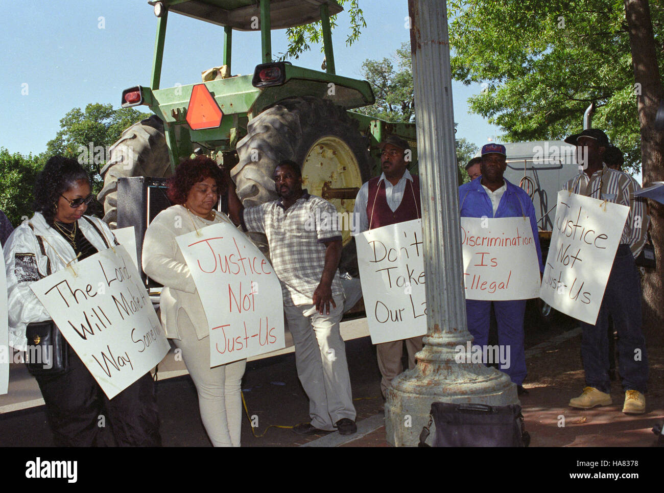 Equity equality justice hi-res stock photography and images - Alamy