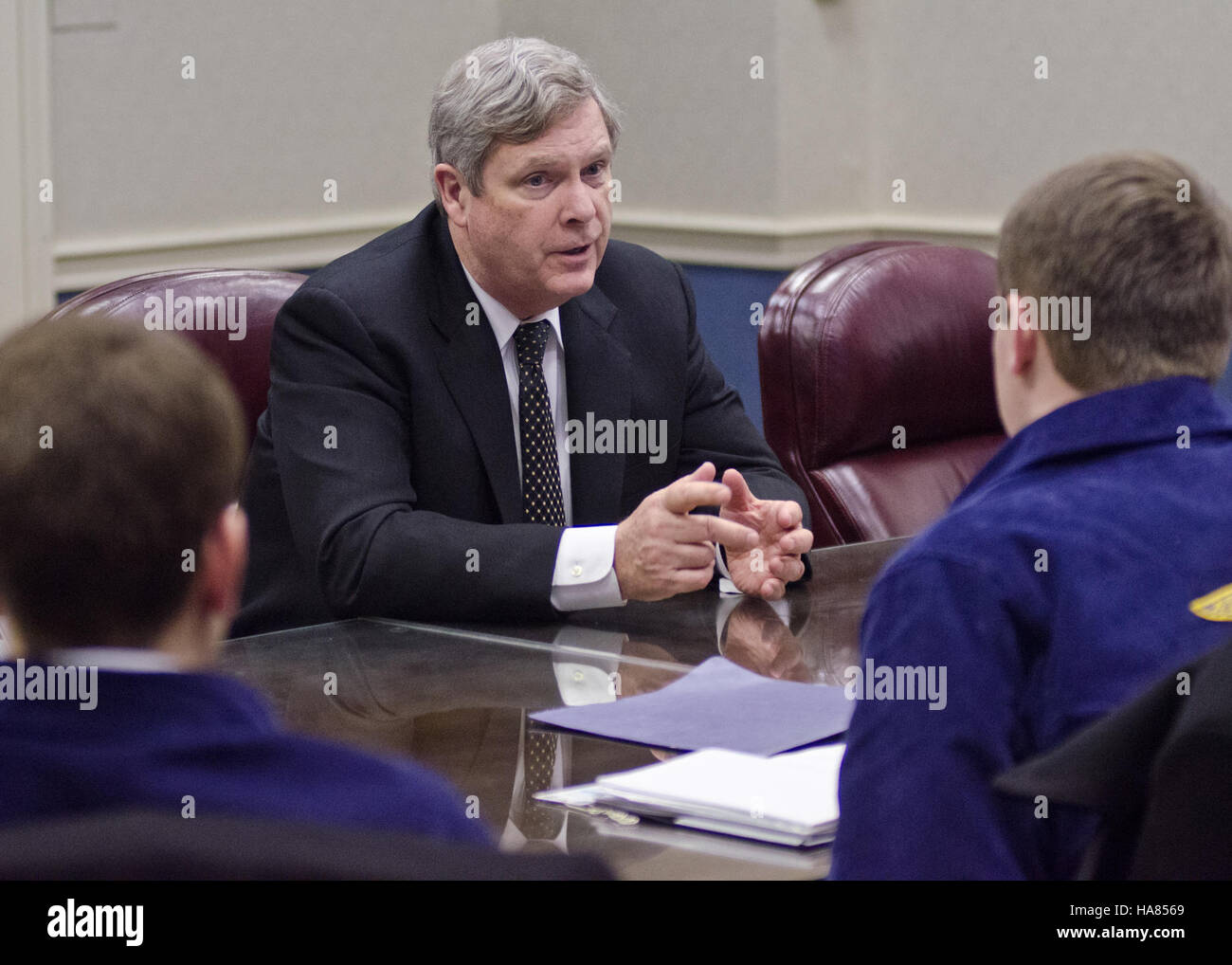 The U.S. Department of Agriculture (USDA) works on agricultural ...