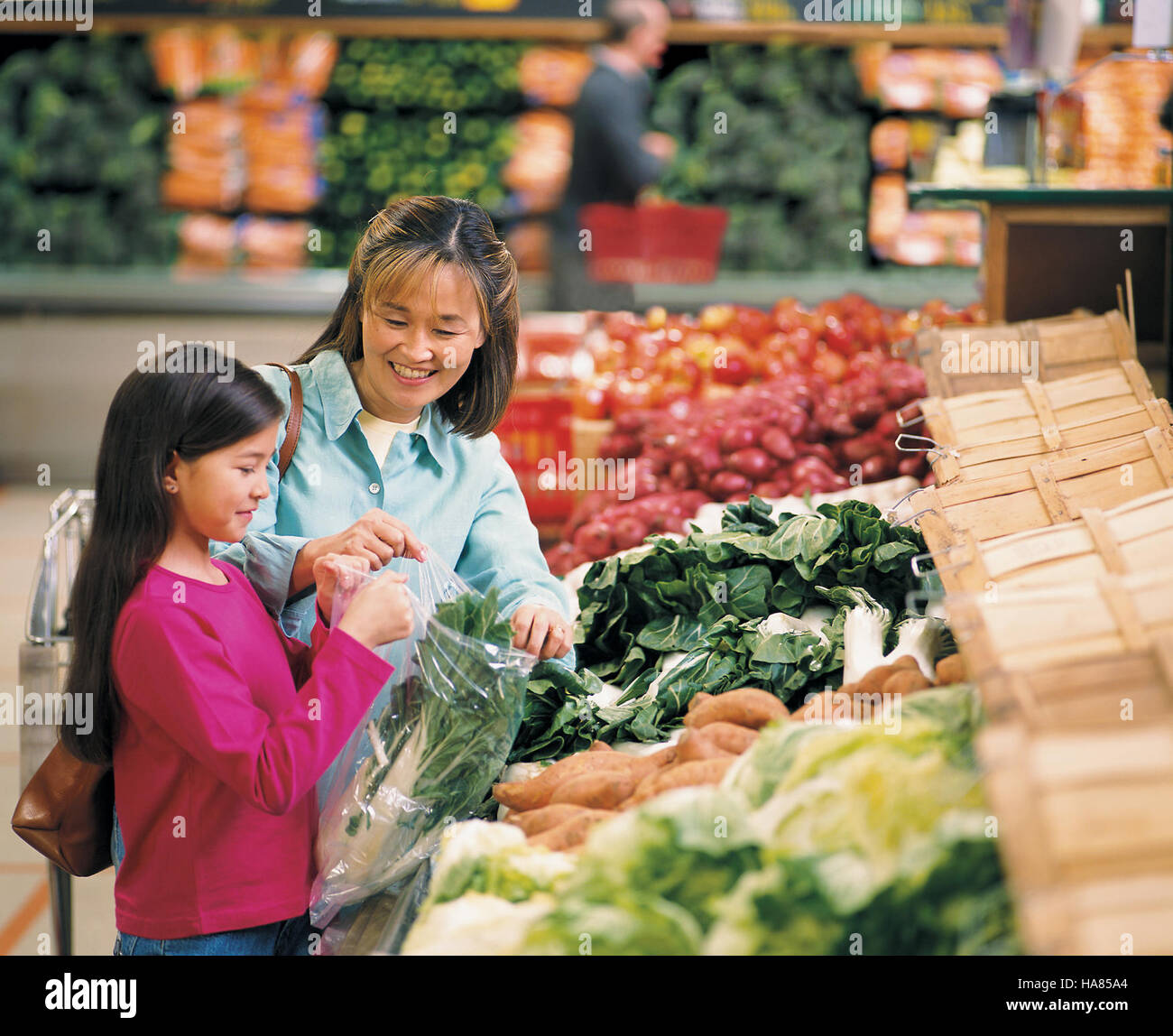 USDA's Agricultural Research Service (ARS) works on fruit and vegetable ...