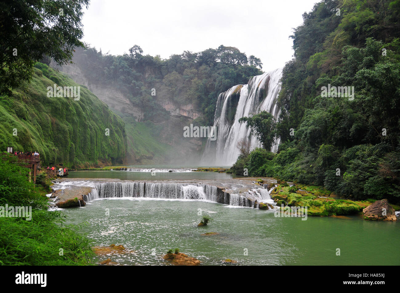 The beautiful Yellow Fruit Tree waterfall (Huangguoshu Waterfall) in ...