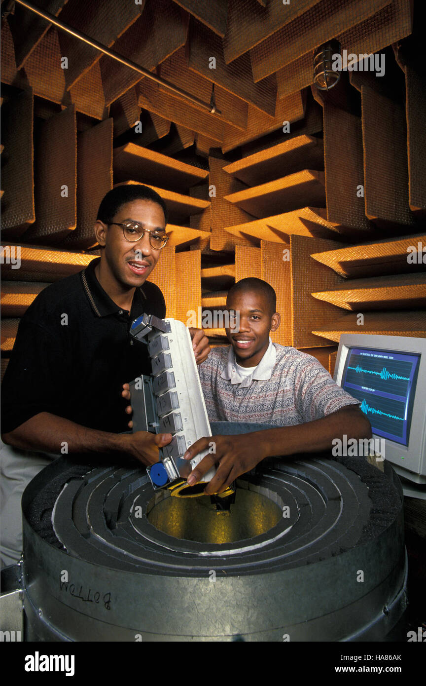 The USDA Agricultural Research Service (ARS) utilizes an anechoic ...