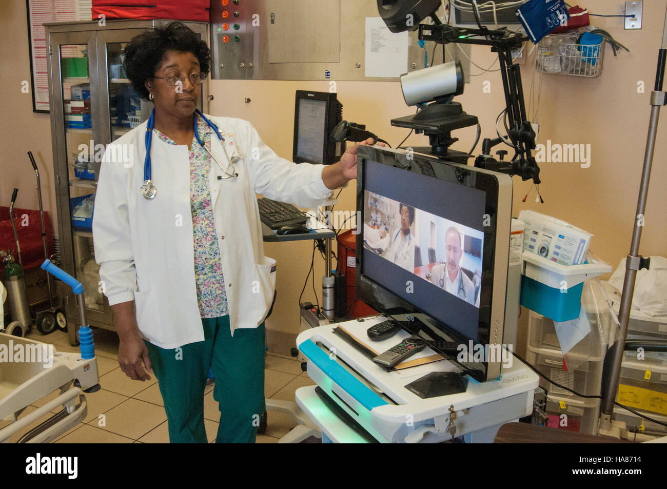 Rural america town hospital hi-res stock photography and images - Alamy