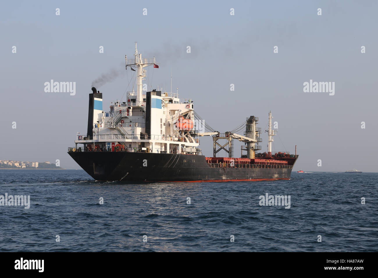Ship carrying goods hi-res stock photography and images - Alamy