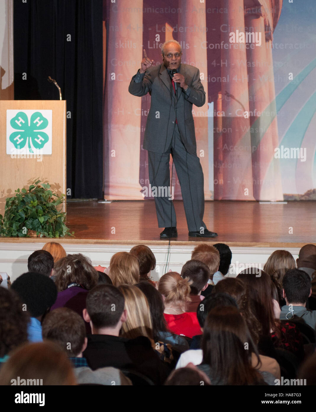 A group of USDA officials, including Secretary Vilsack and other ...