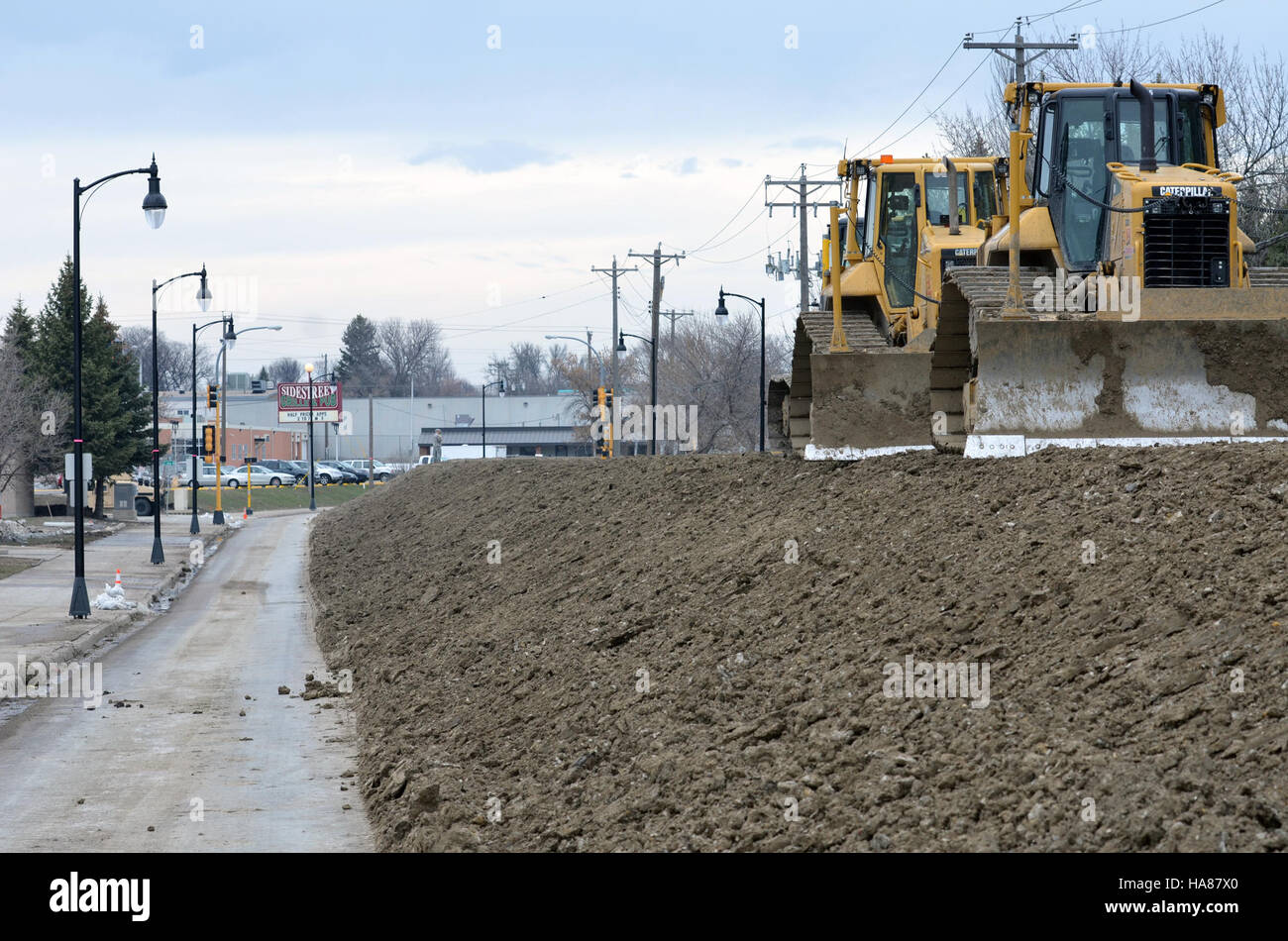 In Fargo, North Dakota, the U.S. Army Corps of Engineers works on flood ...