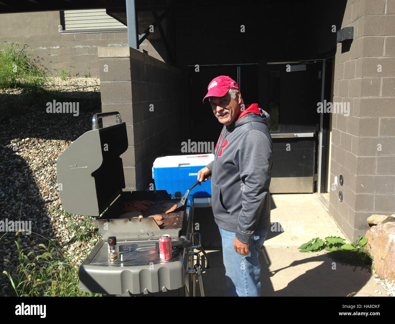 Hungry hunters in the National Park gather to contribute to wildlife ...