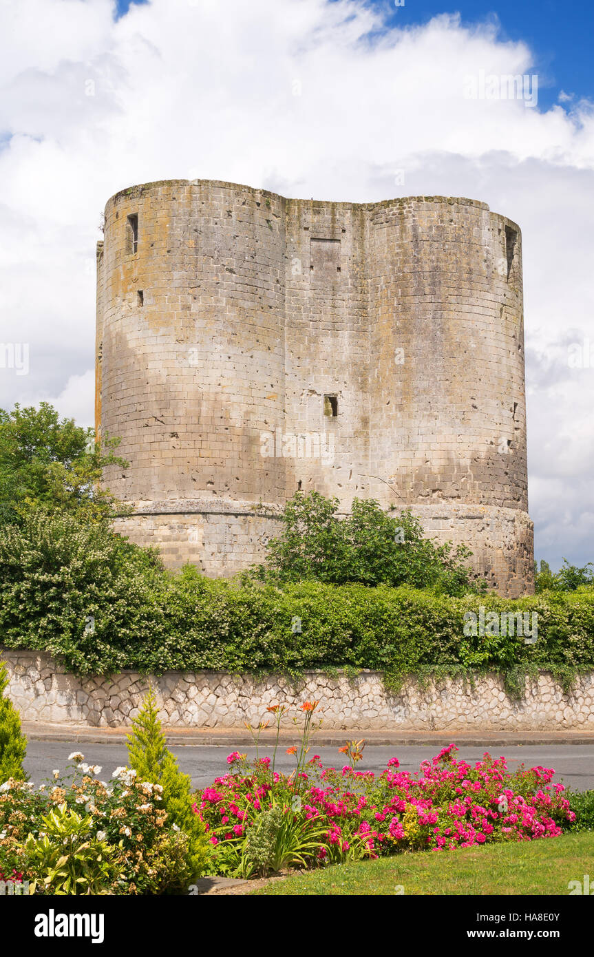 Ancien donjon hi-res stock photography and images - Alamy
