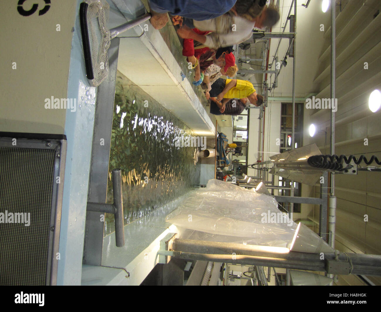 usfwsmidwest 5588779395 Hand clipping operations. (FWS Stock Photo - Alamy