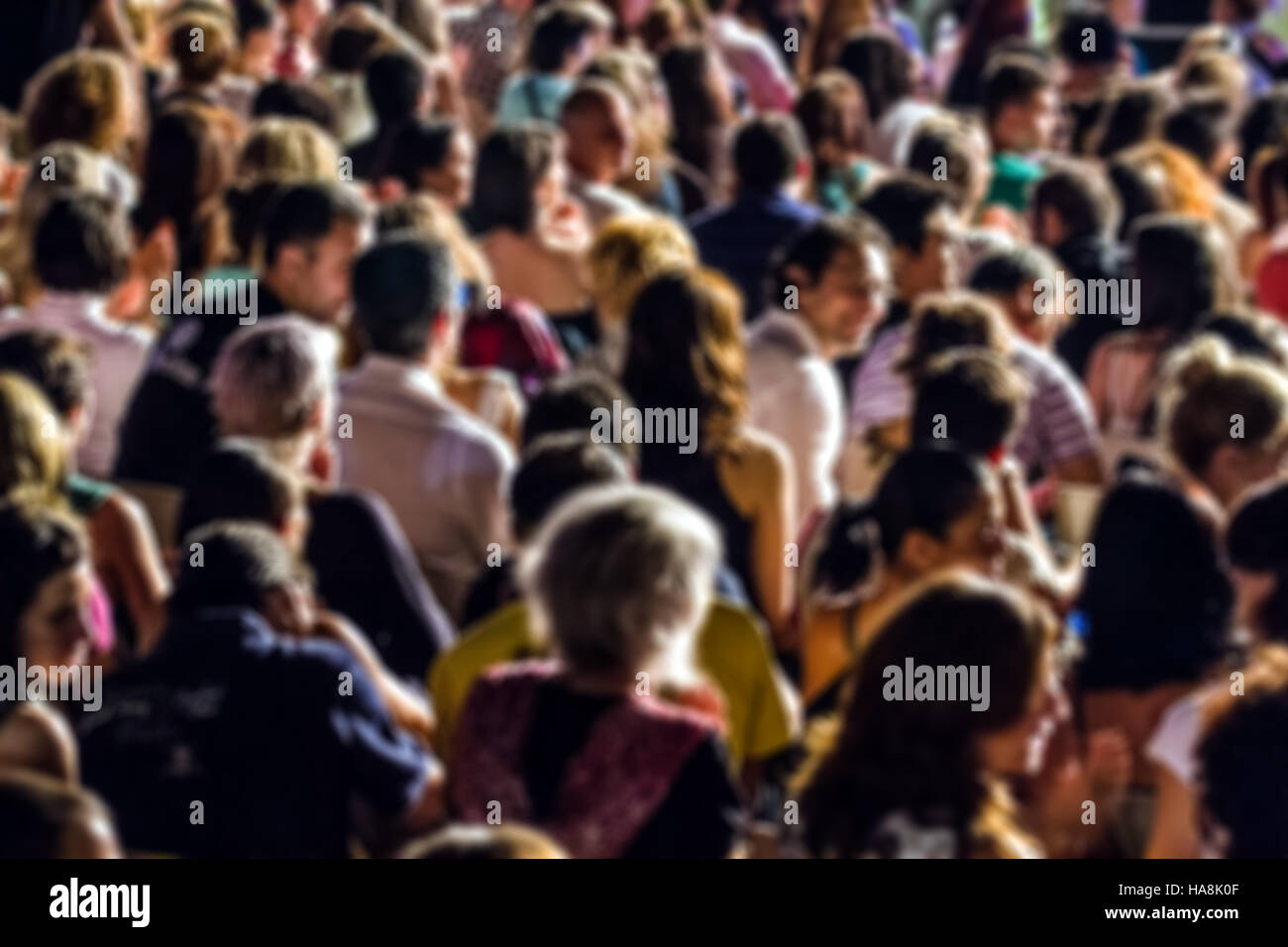 Sitting crowd concert hi-res stock photography and images - Alamy