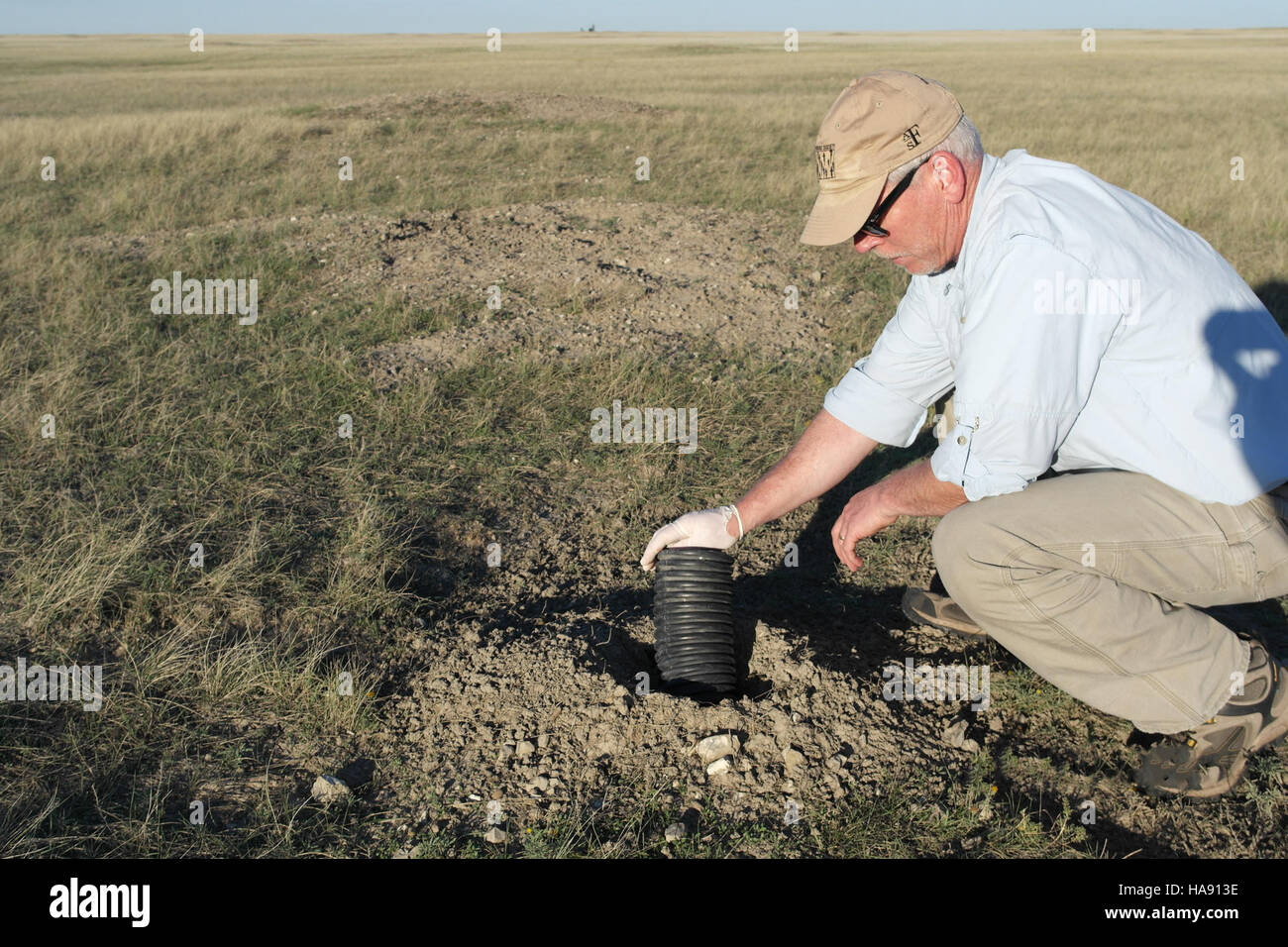 Usfws biologist hi-res stock photography and images - Alamy