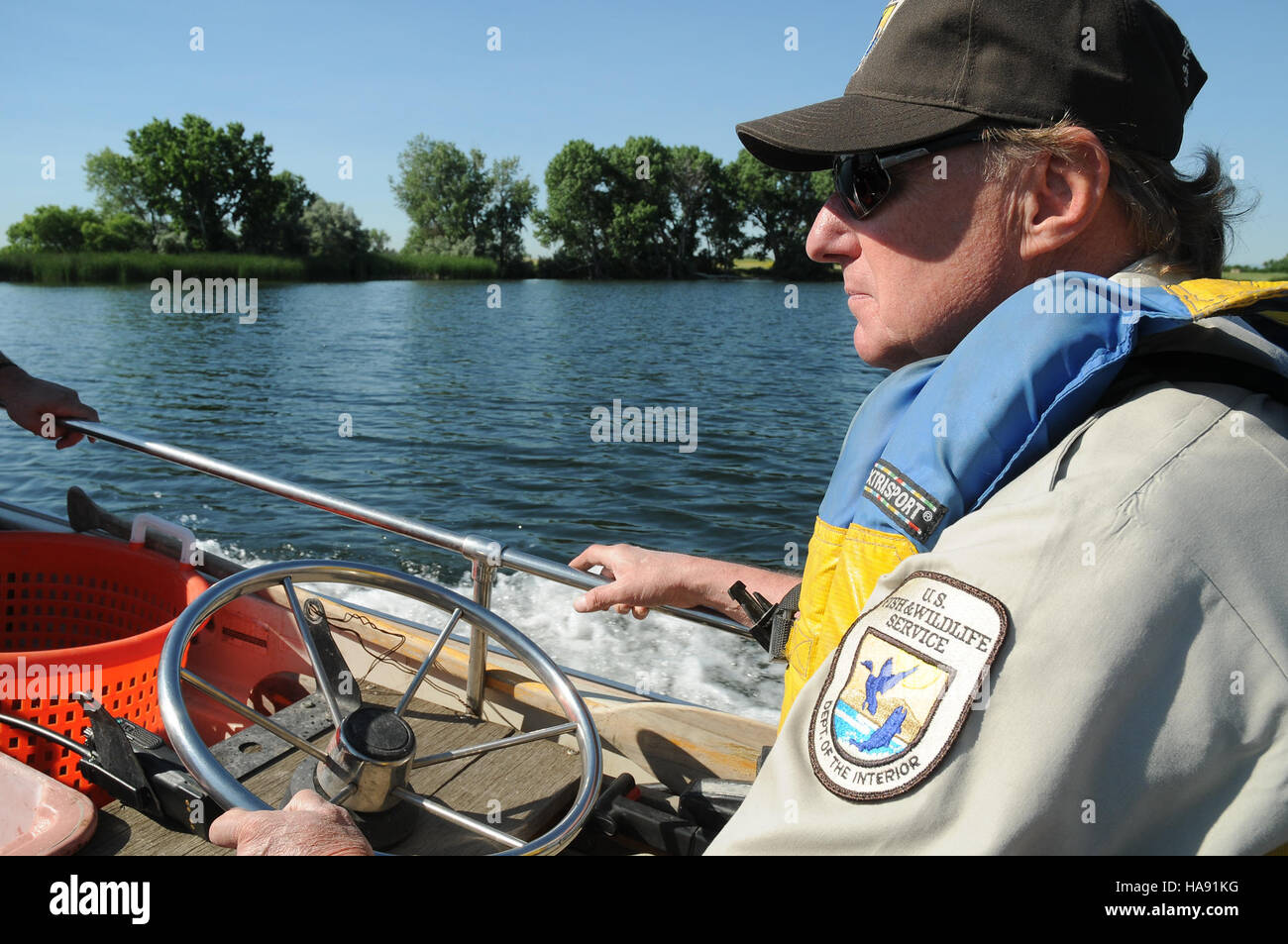 usfwsmtnprairie 4818832533 USFWS Employee Stock Photo - Alamy