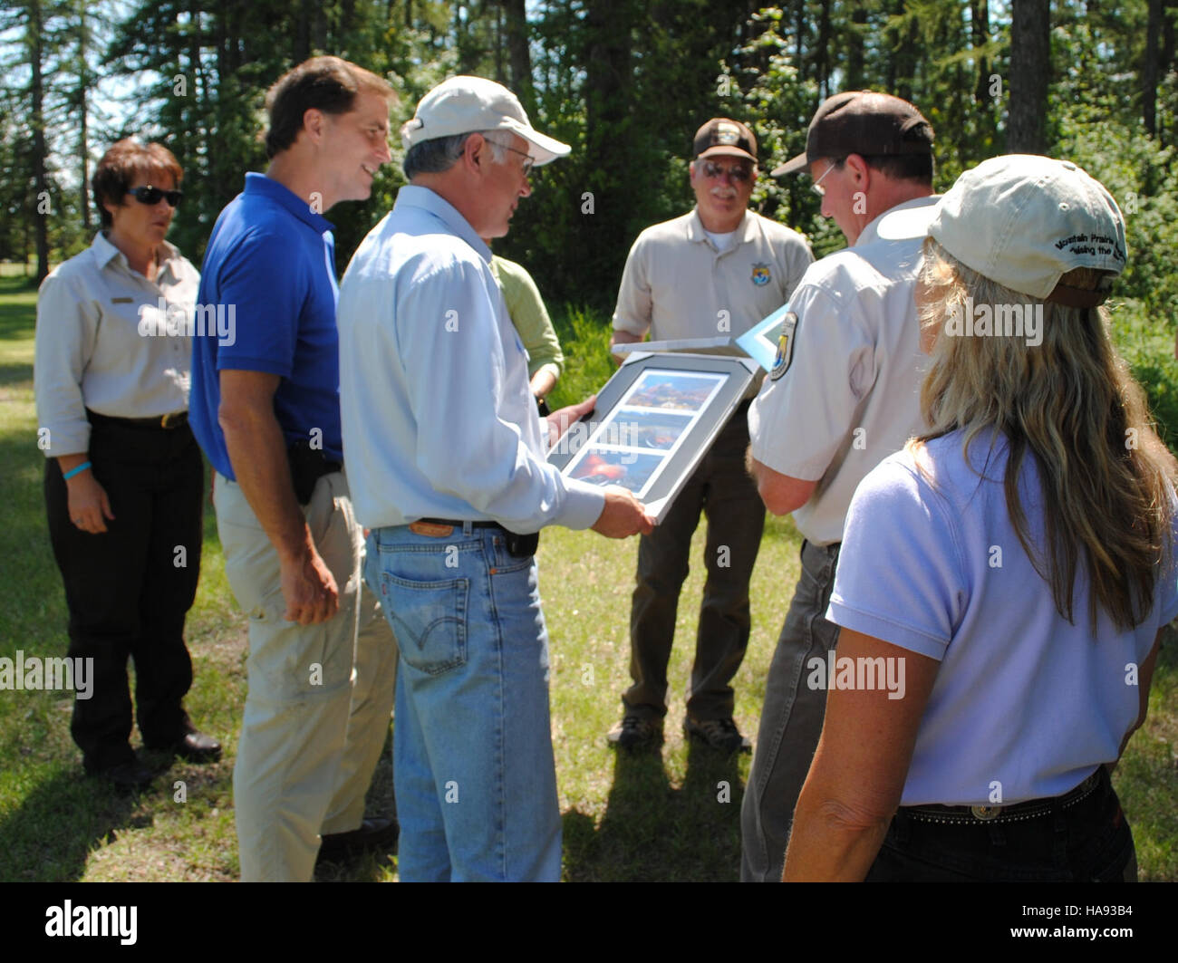Staff at Creston National Fish Hatchery greet Secretary Salazar and ...