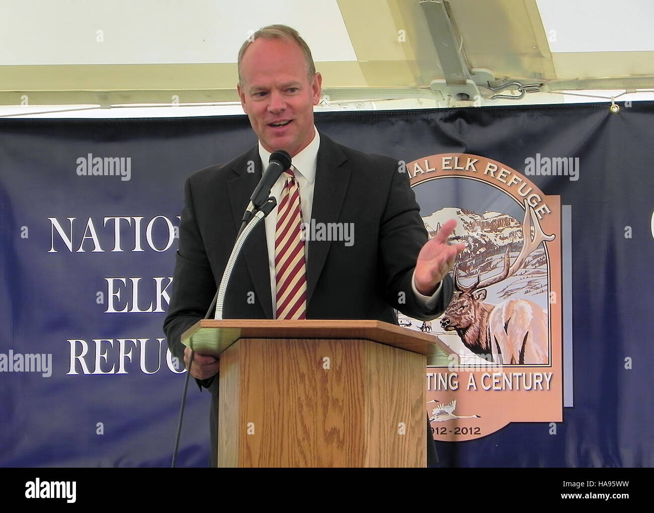 usfwsmtnprairie 7781525194 Wyoming Governor Matt Mead Joined the Line ...