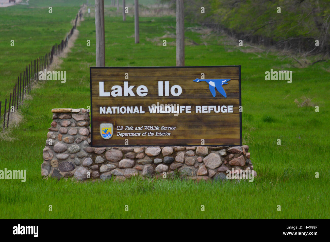 usfwsmtnprairie 9160674012 Lake Ilo National Wildlife Refuge sign Stock ...