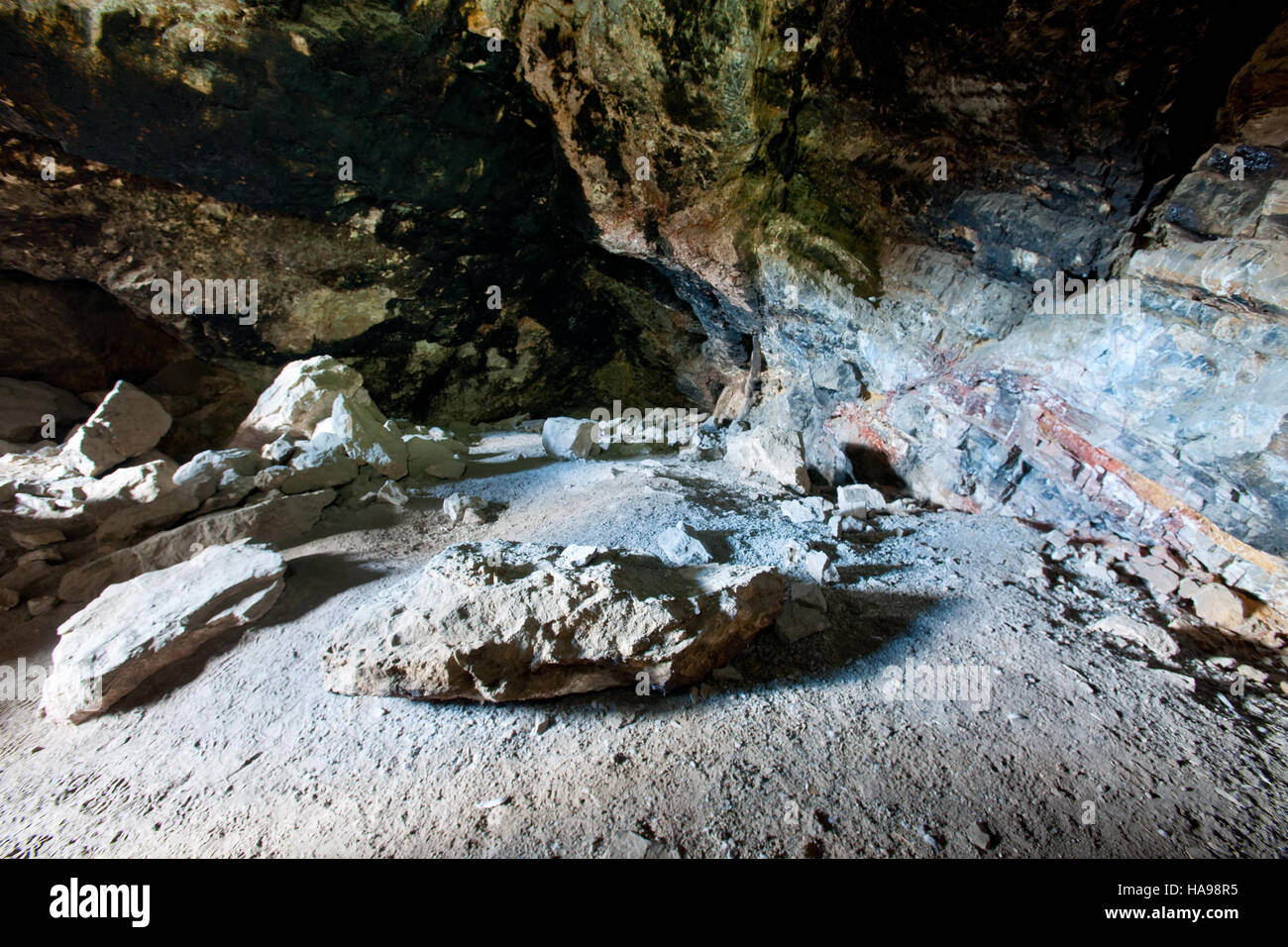Lovelock cave hi-res stock photography and images - Alamy