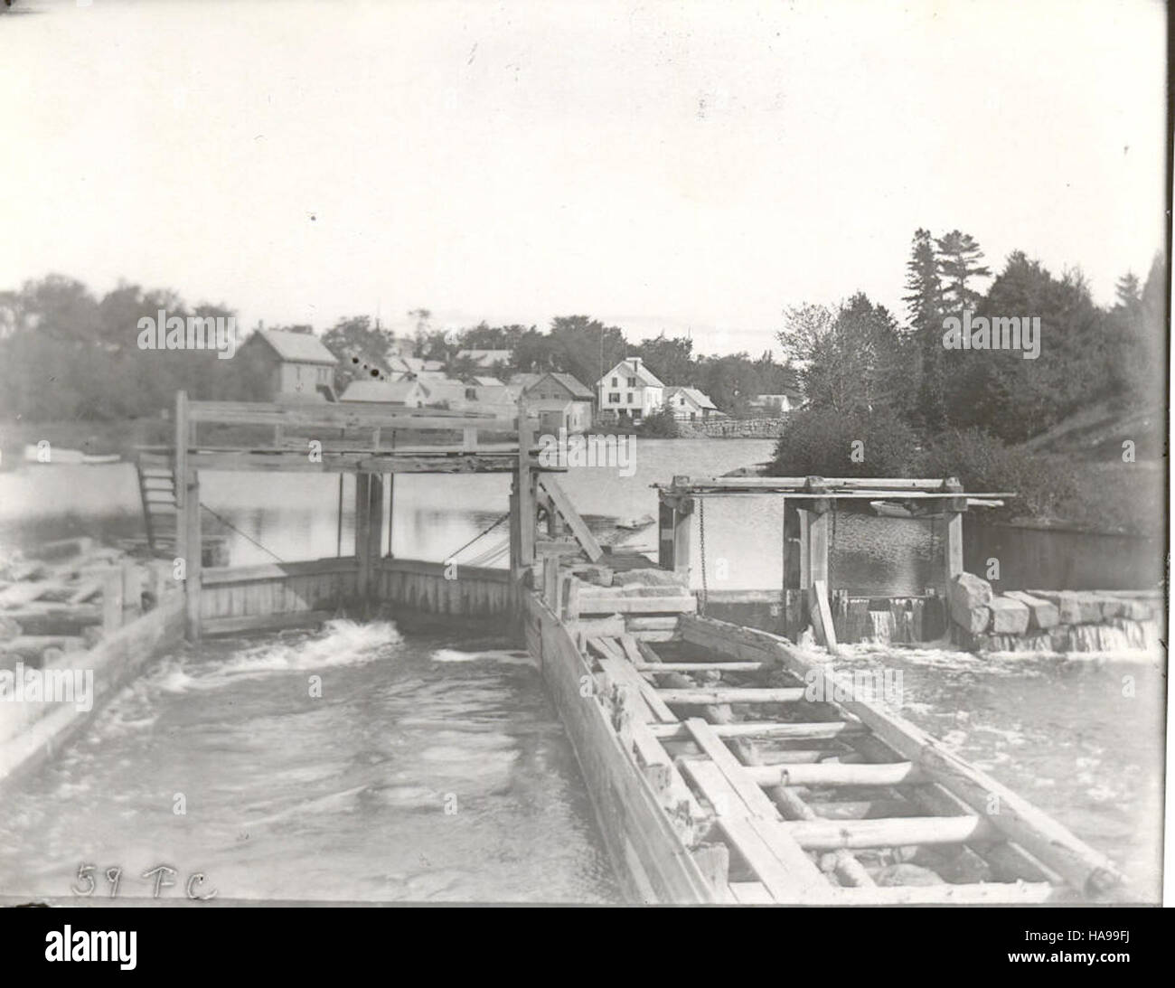 Upstream of lock hi-res stock photography and images - Alamy