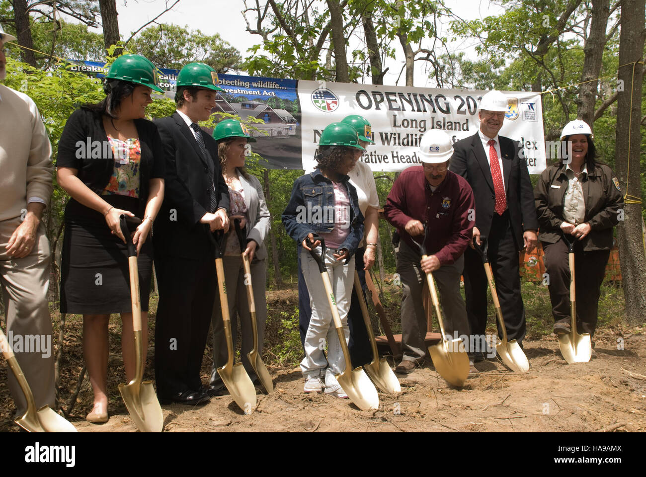 Park groundbreaking hi-res stock photography and images - Alamy