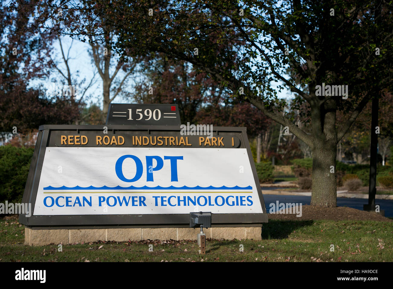 Power sign hi-res stock photography and images - Alamy