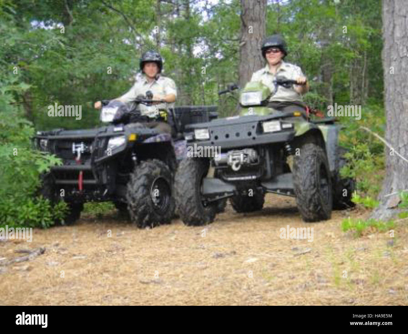 A U.S. Fish and Wildlife Service law enforcement officer conducting a ...