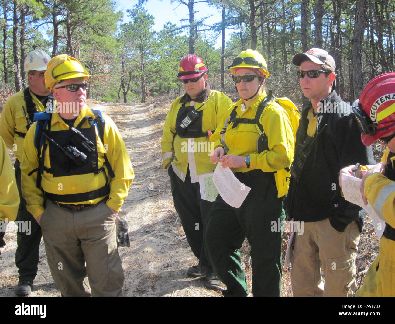Interagency firefighters work together in national parks across the USA ...