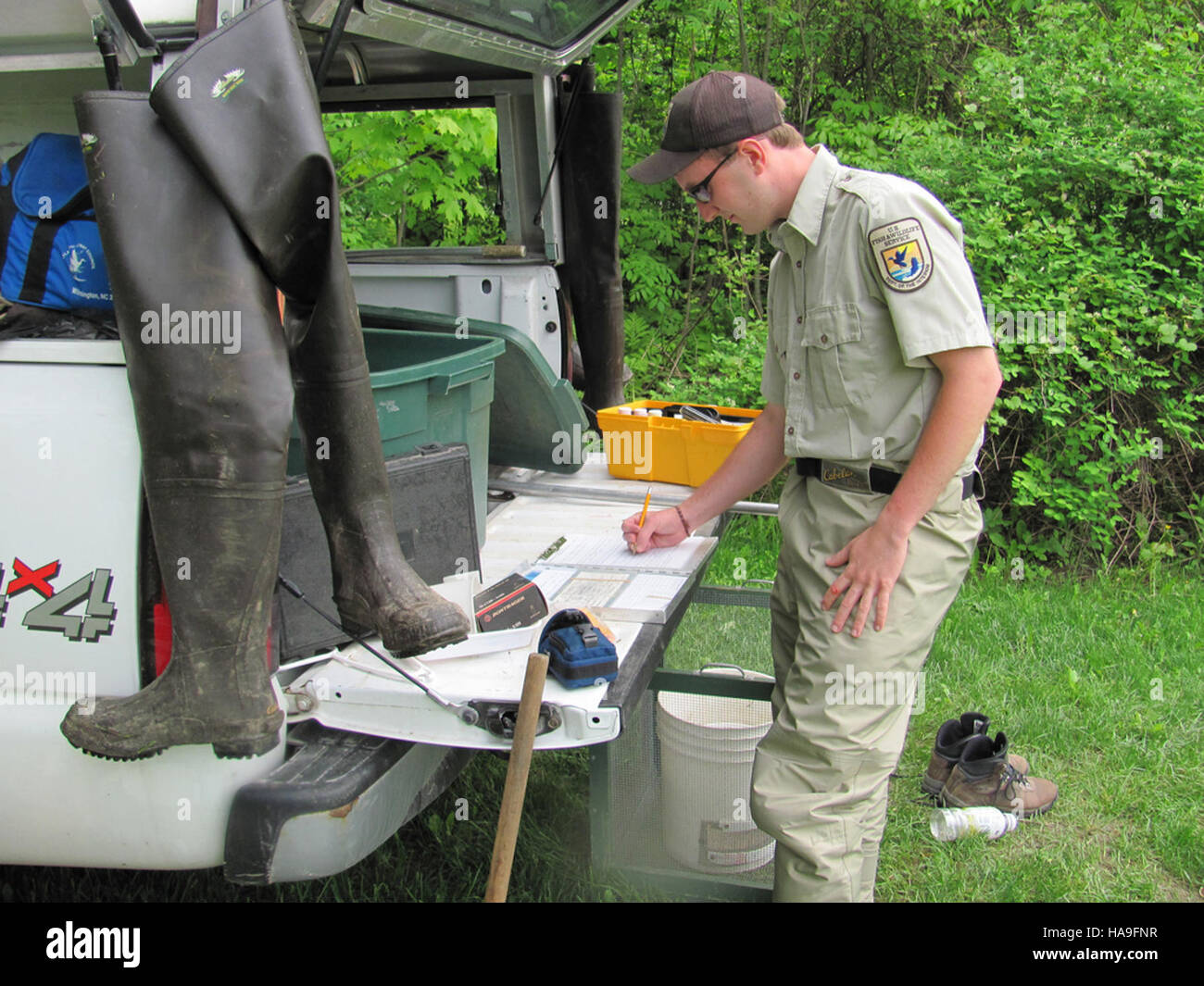 Fieldwork conducted by the U.S. Fish and Wildlife Service in a national ...