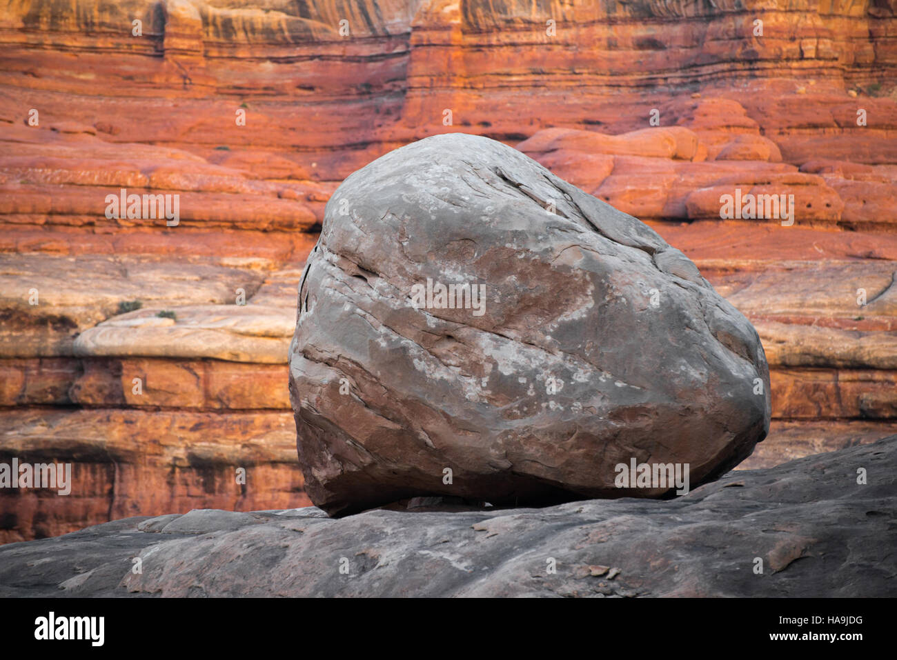 Boulder National Park in Canyonlands showcases impressive rock ...
