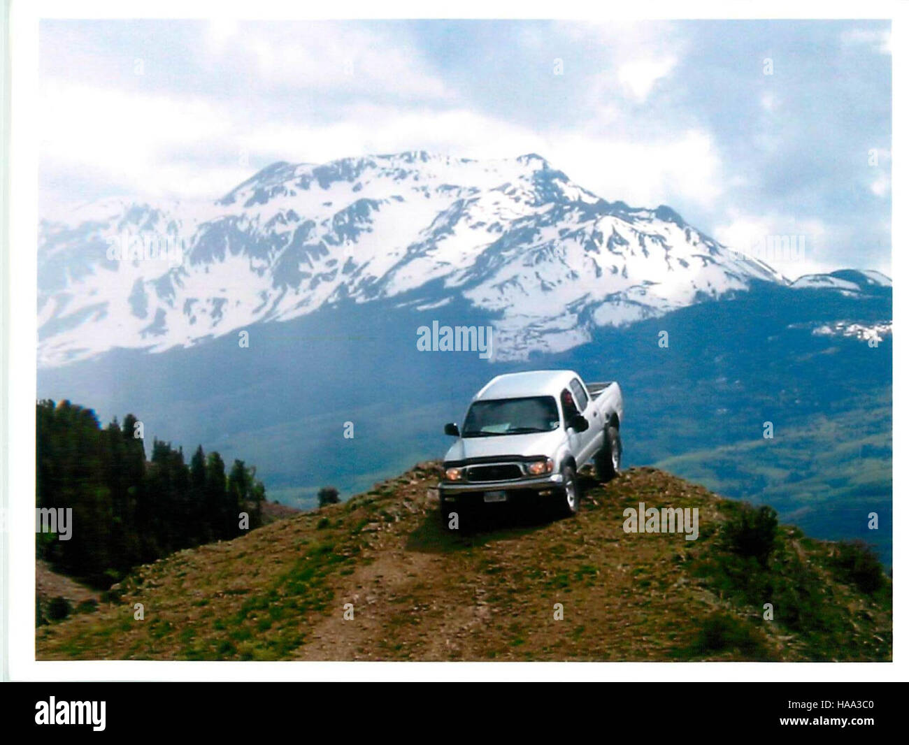 Driving through Telluride in the San Juan Mountains offers stunning ...