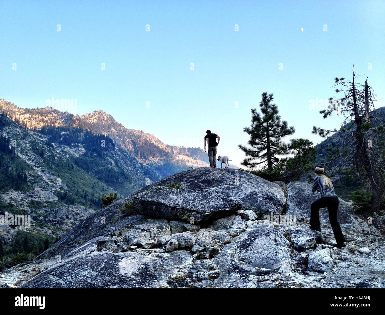 Hiking trails in the Trinity Alps National Park in California offer ...